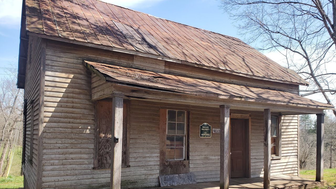 HAUNTED GHOST TOWN HUNGER GAMES FILM LOCATION DURING THE DAY - YouTube