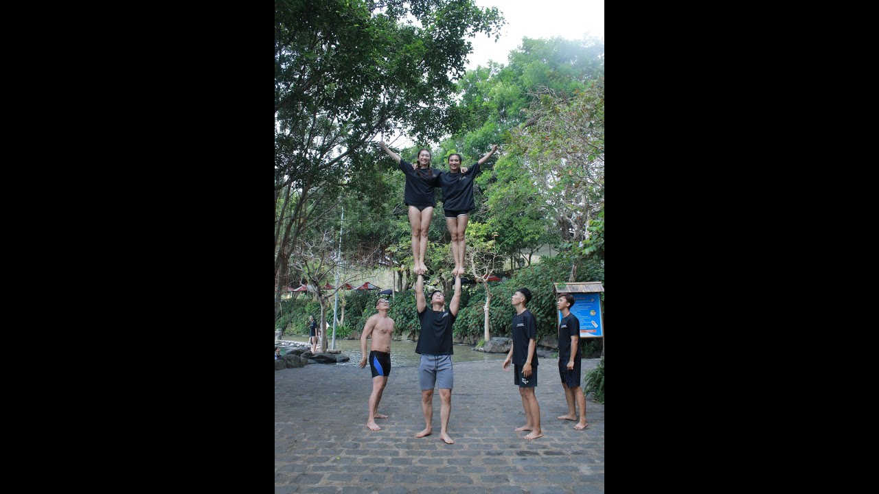 Partner Stunt - Cheerleading ở Việt Nam - YouTube
