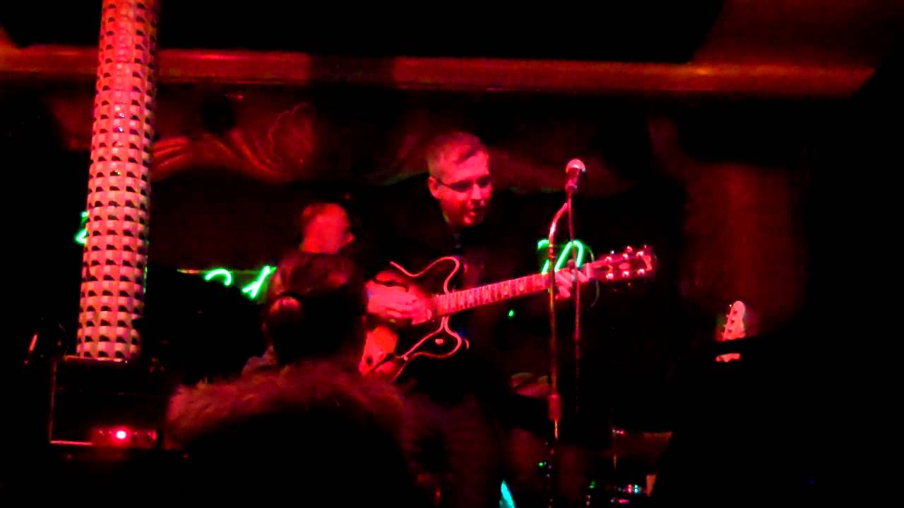 JOHN MOULDER QUARTET - GREEN MILL CHICAGO - YouTube