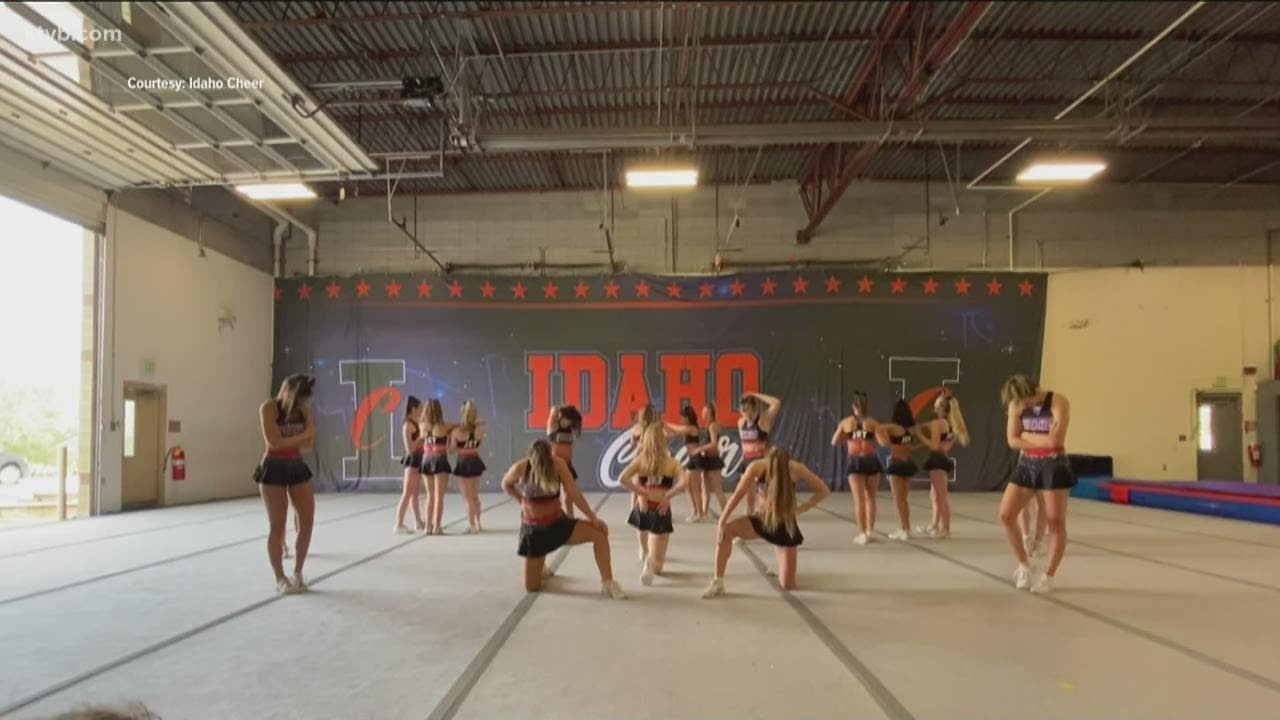Idaho cheer team competing at world championships - YouTube