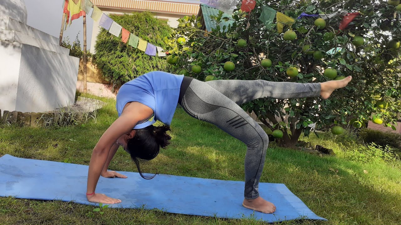 Surya Namaskar (5 min full body workout) - YouTube