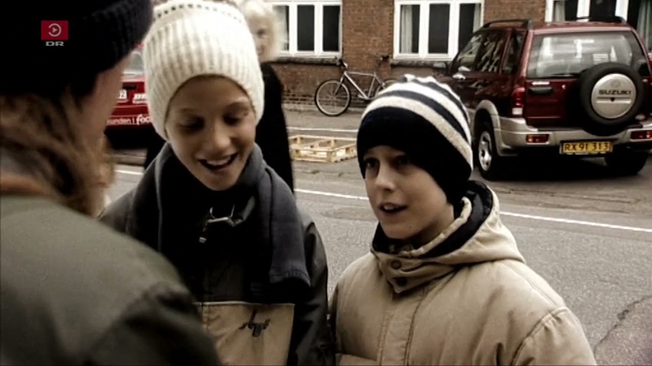 Jul På Vesterbro Danny spiller kort - YouTube