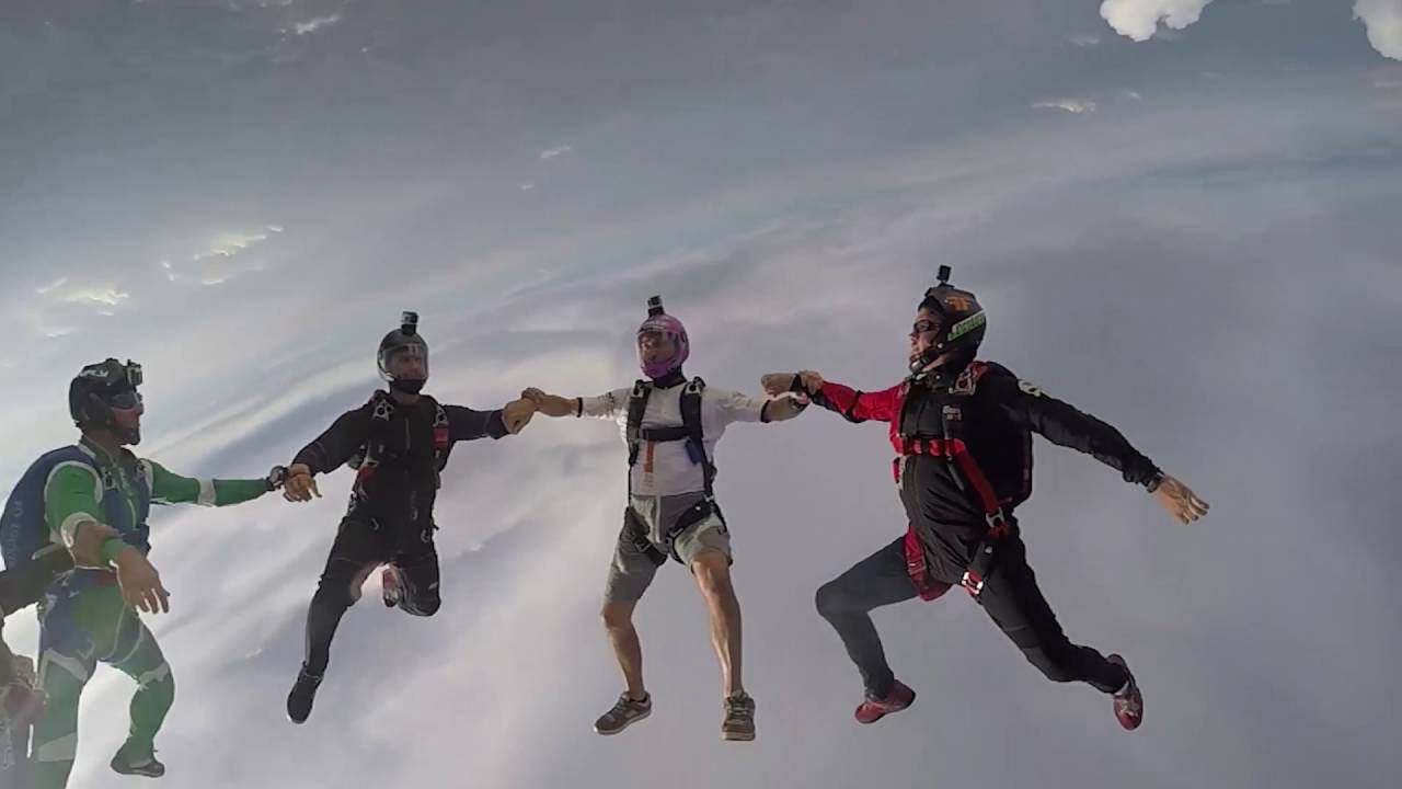Free Fly Skydive Paraquedismo - YouTube
