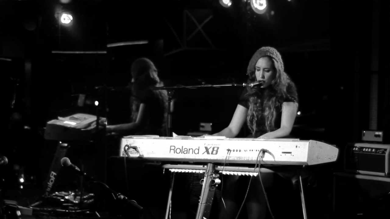 Jo Hill - Wolf Soul (Acoustic LIVE) - YouTube