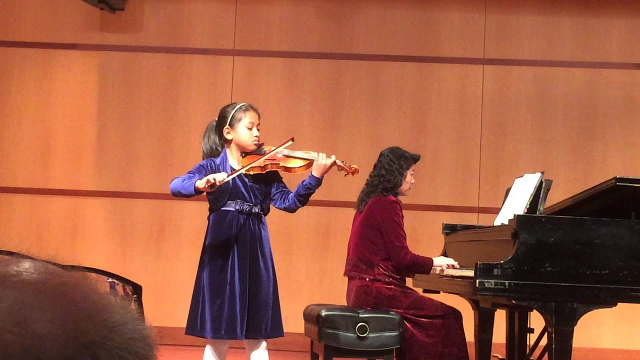 Violin recital, Natalie Zhang, 2014 - YouTube