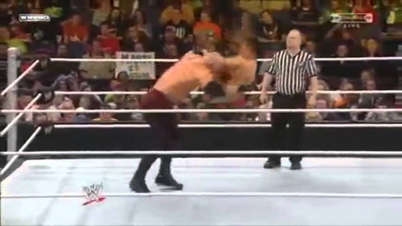 Drew McIntyre - Double Knee Armbreaker - YouTube