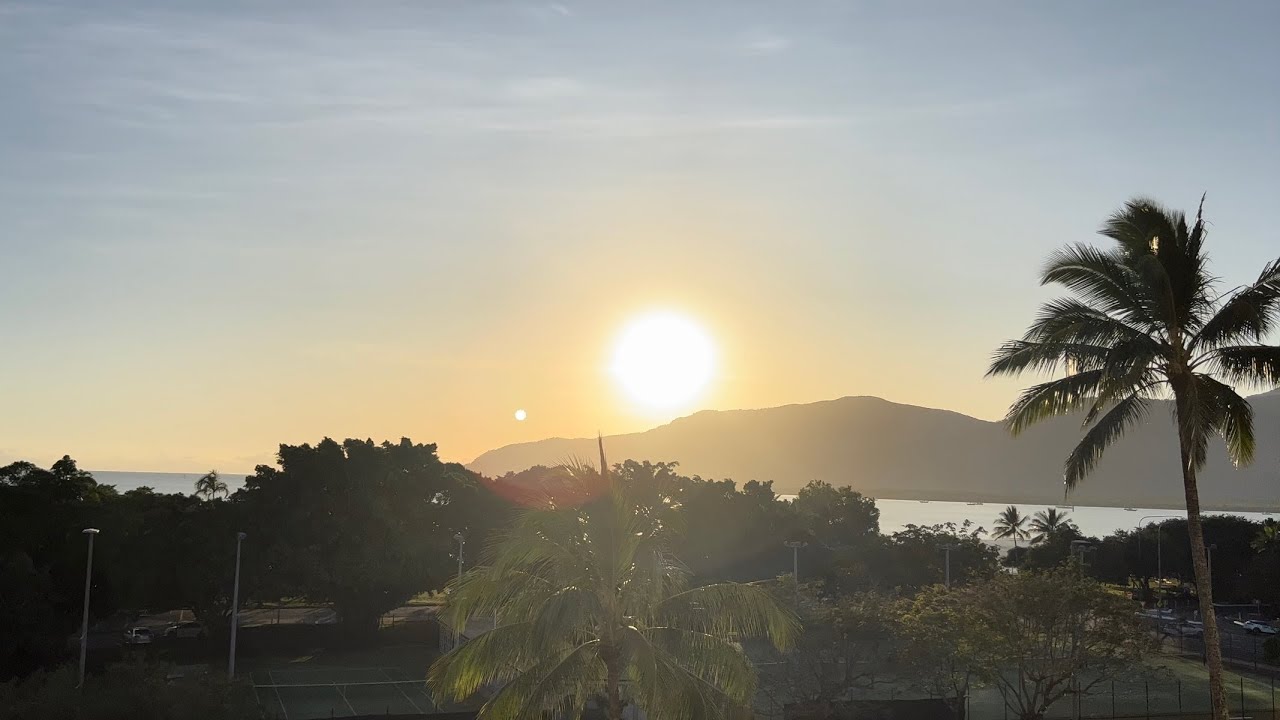 Beautiful Sunrise over Cairns on 14 August 2022 - YouTube