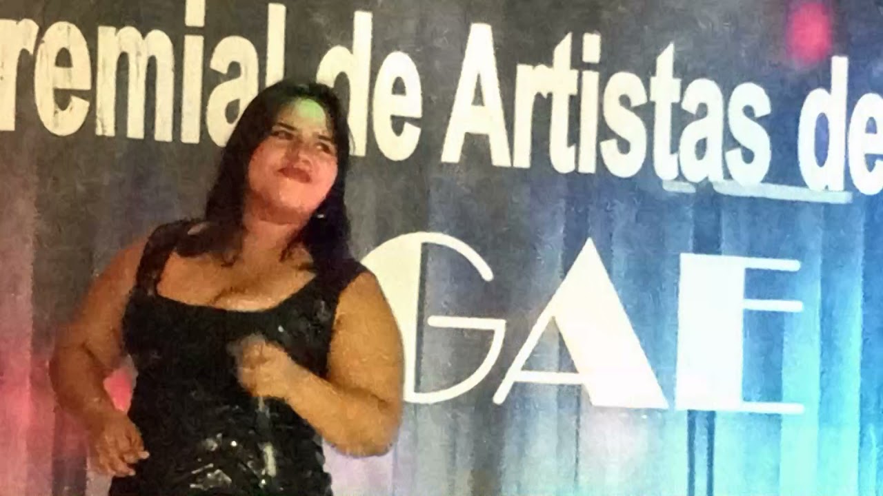 HAYDEE HERNANDEZ CANTA "GUARDAME" DE JUAN MARINO - YouTube