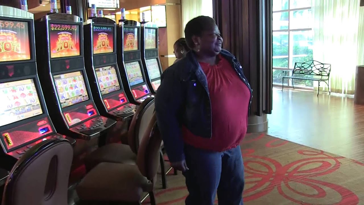 Clint Lassiter Floor Correspondent - YouTube