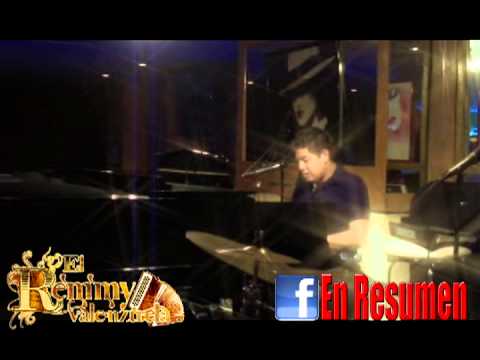 Remmy Valenzuela - Se Va Muriendo mi Alma (Acústico) Piano - YouTube