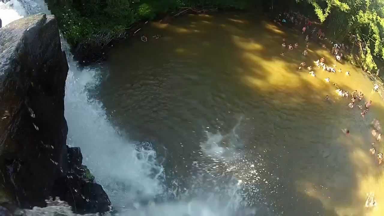 [mtb] Cachoeira Bianchini, Ladies first... - YouTube