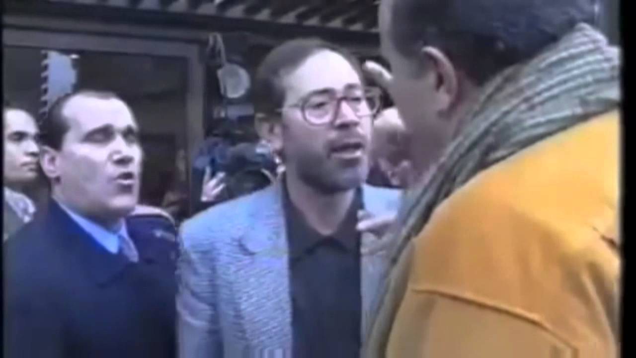 Puñetazo de Jesus Gil (remake) - YouTube