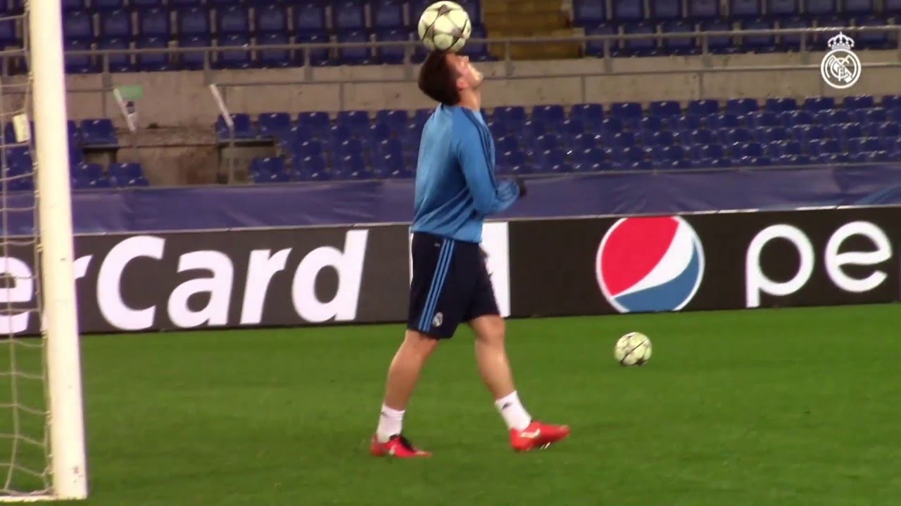 Valbuena Corner Flag