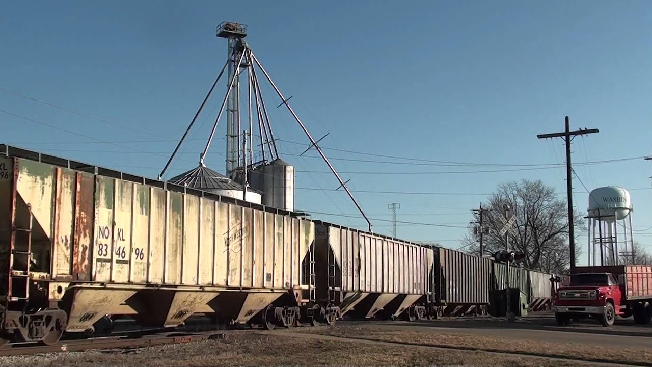TPW 4052 TPW 4020 and those yellow things west Washington, IL 3-9-12 - YouTube