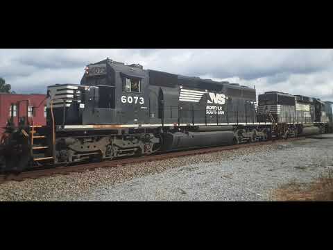 NS P72 NB with NS 6073 SD40-2 and NS 7133 GP60 - YouTube