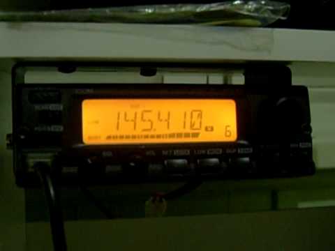 ICOM IC 2000 VHF - YouTube