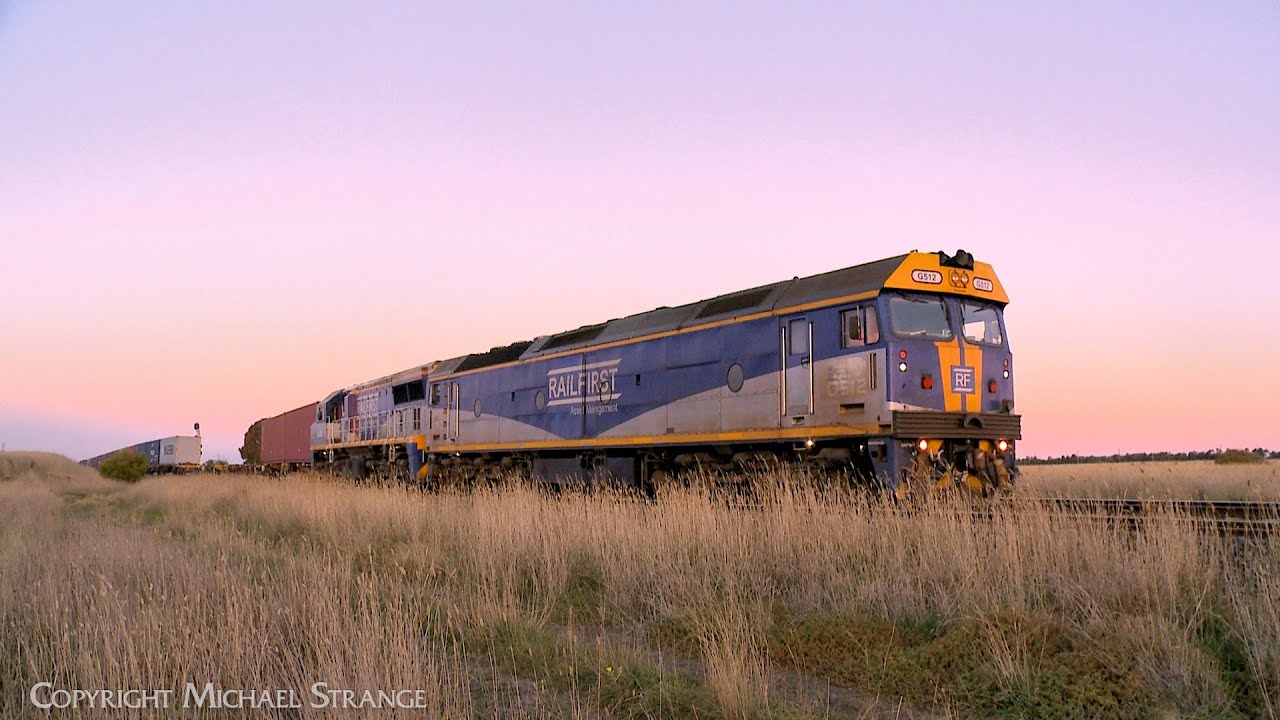 9173 QUBE Ultima Broad Gauge Container Train G512 & VL351 (15/5/2024 ...