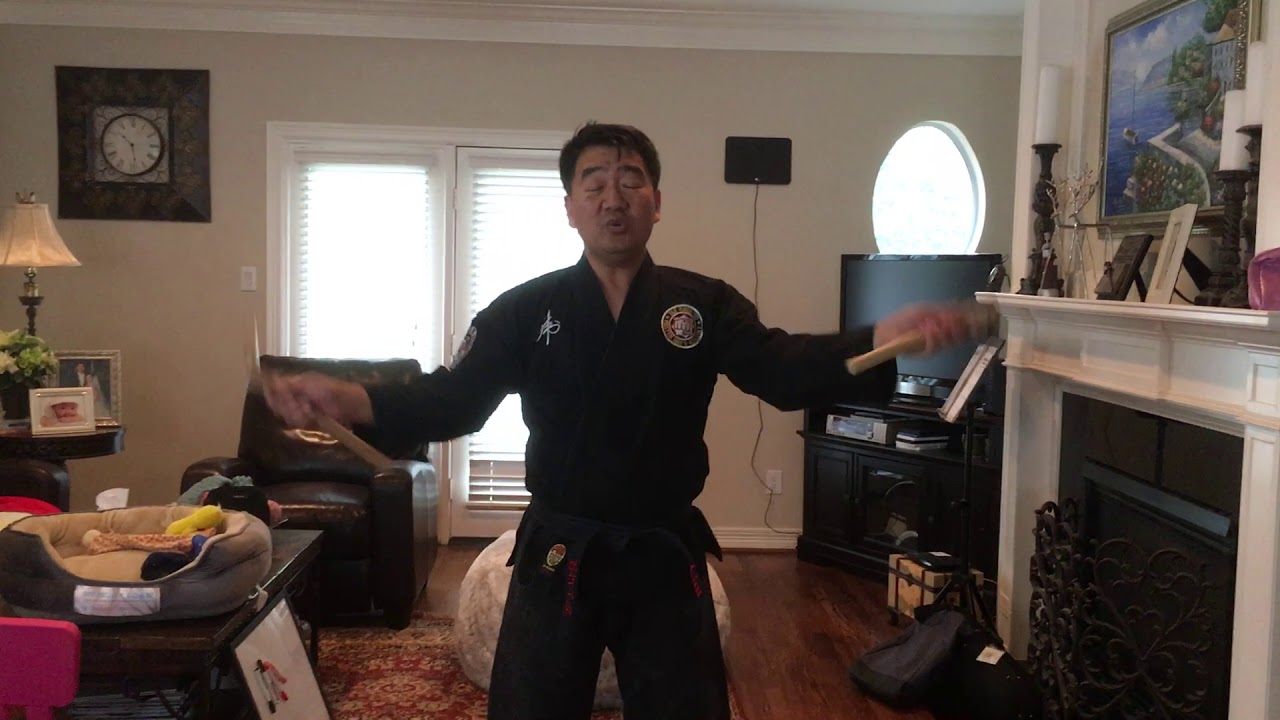 Master Han: Two Nunchakus - YouTube