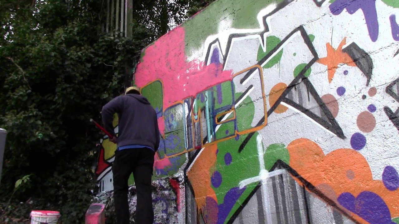 Phonetics Graffiti- Romeo - YouTube