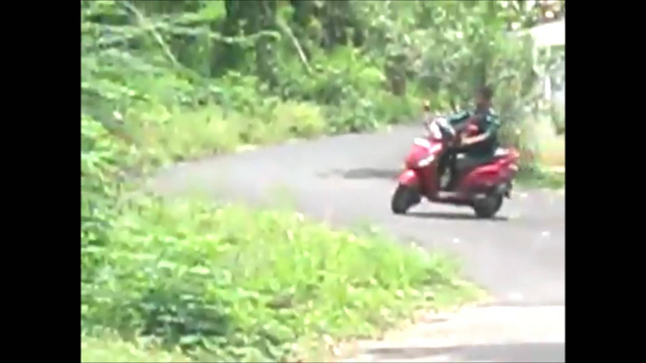 Craziness damn, riding scooty with one leg on handle - YouTube
