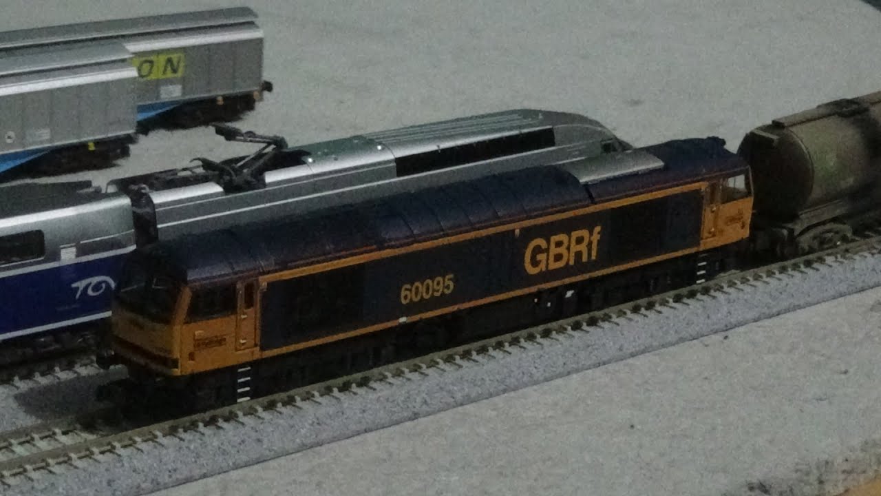 Graham Farish 371-360 | Class 60 Diesel Locomotive | 60095 GBRF | N ...