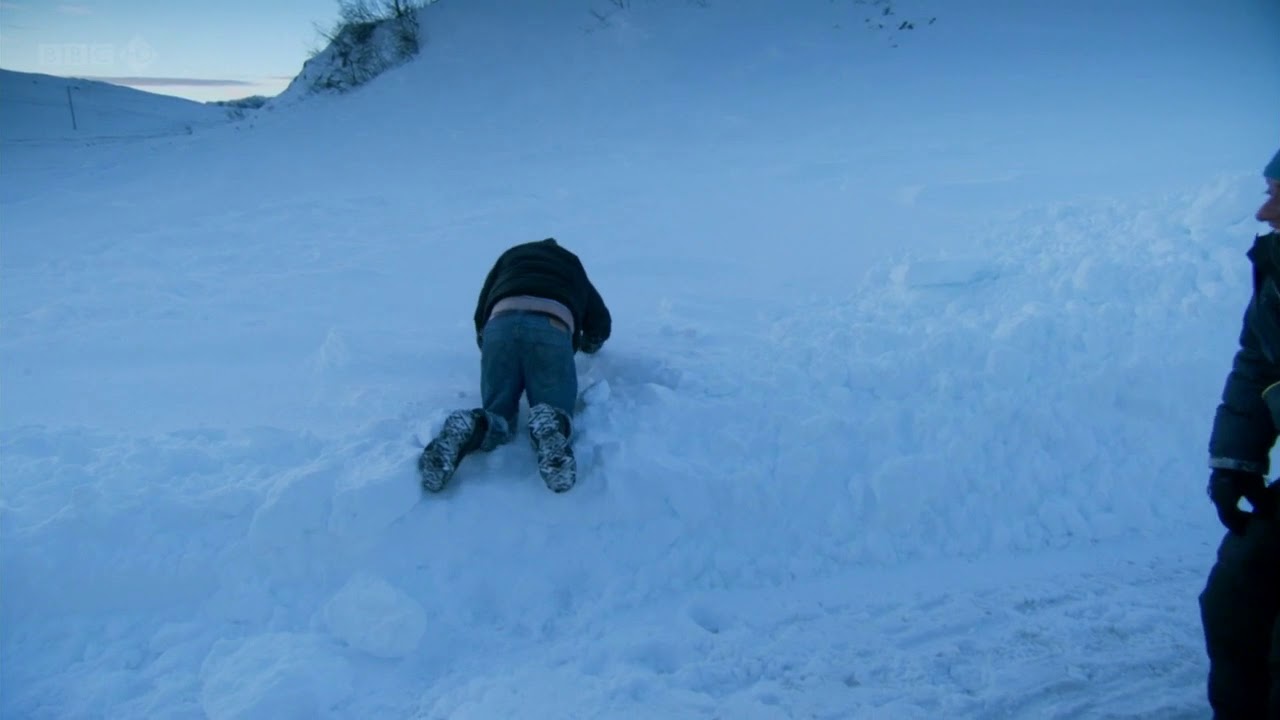 Jermey Clarkson head first into hard snow - YouTube