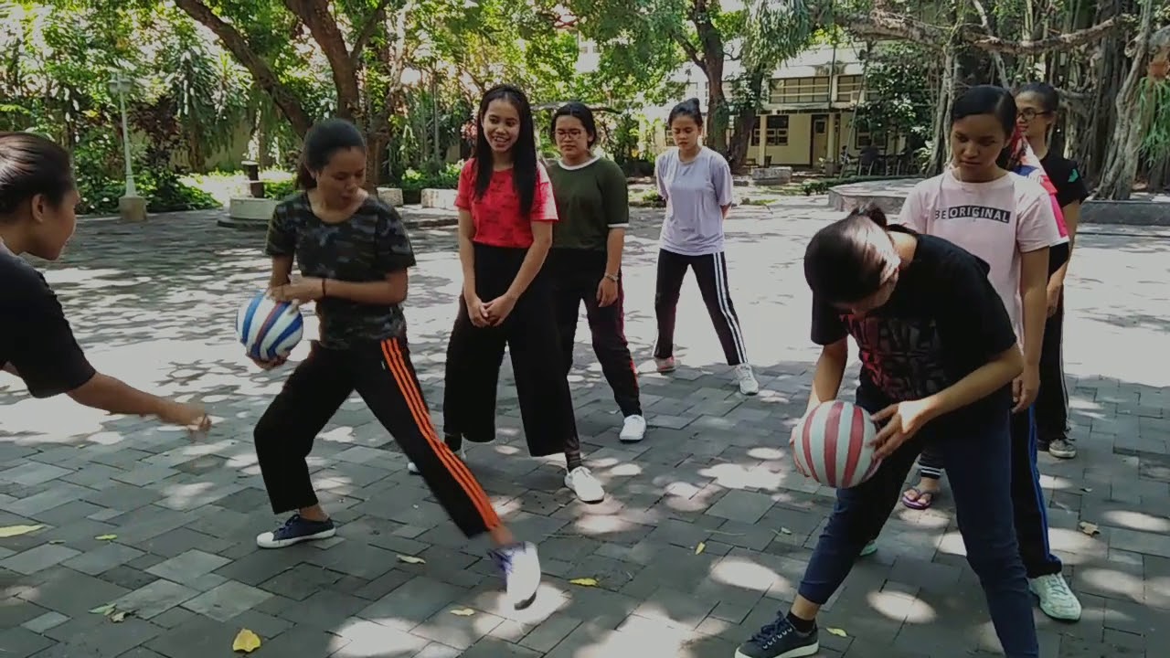 permainan Bola Besar "Roller Coaster Ball" - YouTube