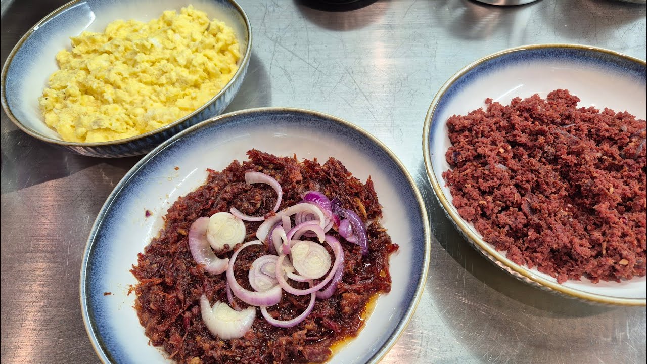 food for lunch - cooking corned beef (prem and delimondo garlic chili ...