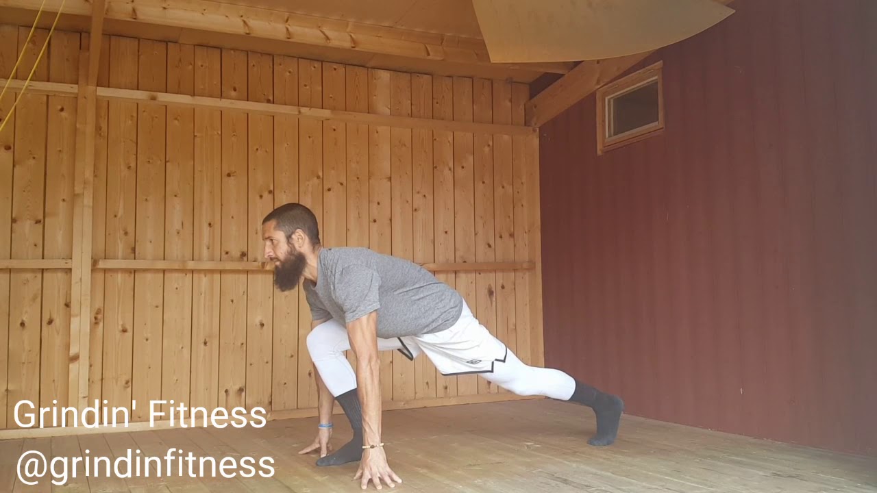 Runner's lunge stretch - YouTube