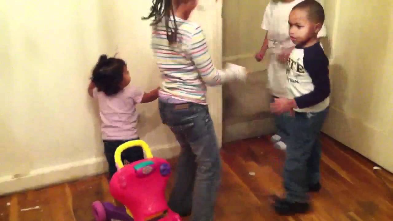 Dancing kids going crazy - YouTube