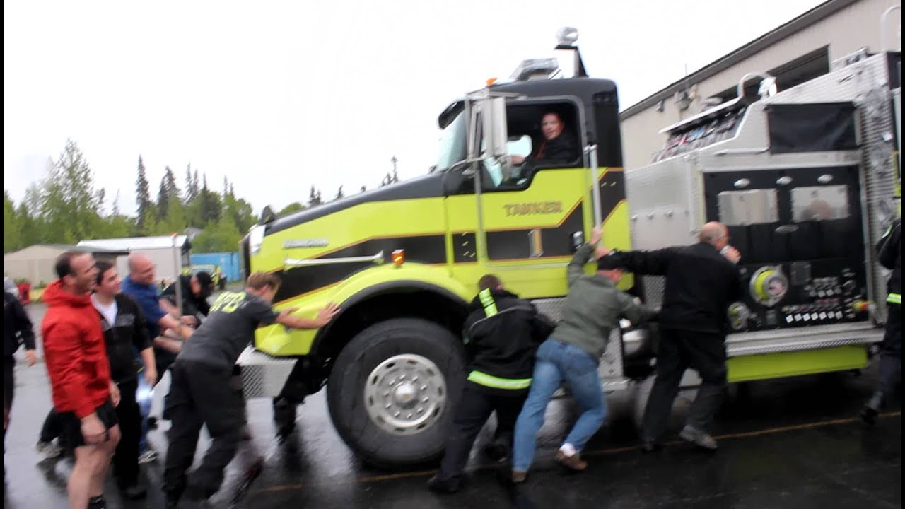 Pushing in the New Tanker - Nikiski Fire Department - YouTube