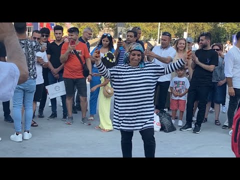 Çekirge Gibi Zıplayan Kadın Ritimlere Dayanamadı | Grup Şamata Kadıköy Sahilde Eğlendirdi💃💃