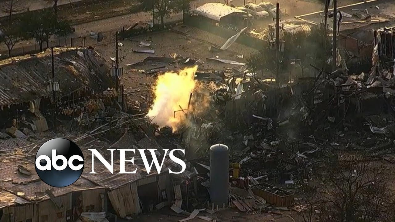 At least 2 people dead in massive warehouse gas explosion in Texas ...