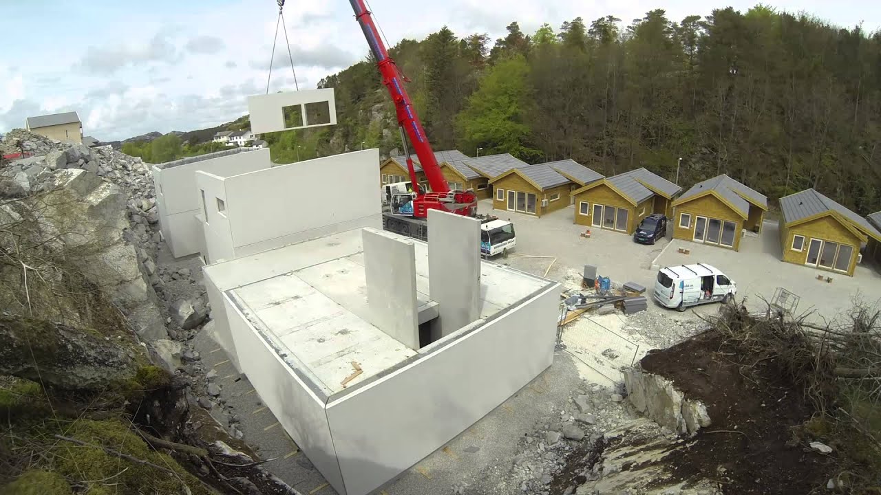 TIMELAPSE Montering betongelementboliger Eigerøy - YouTube