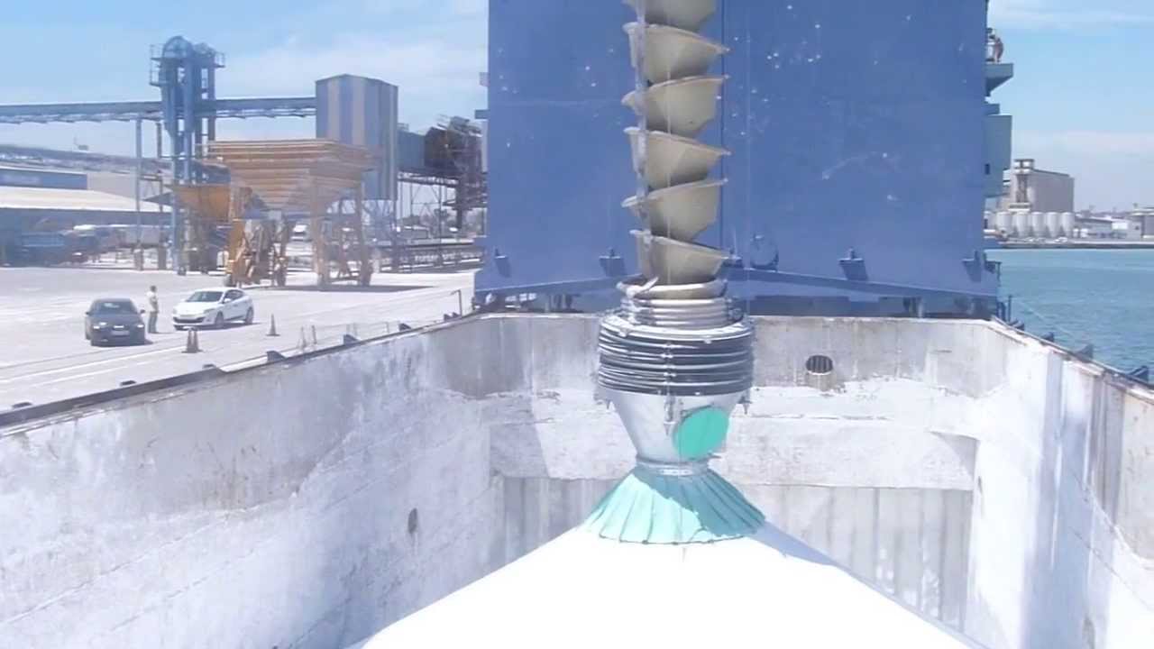 Cleveland Cascades Ship Loader Chute loading Sodium Sulphate in ...