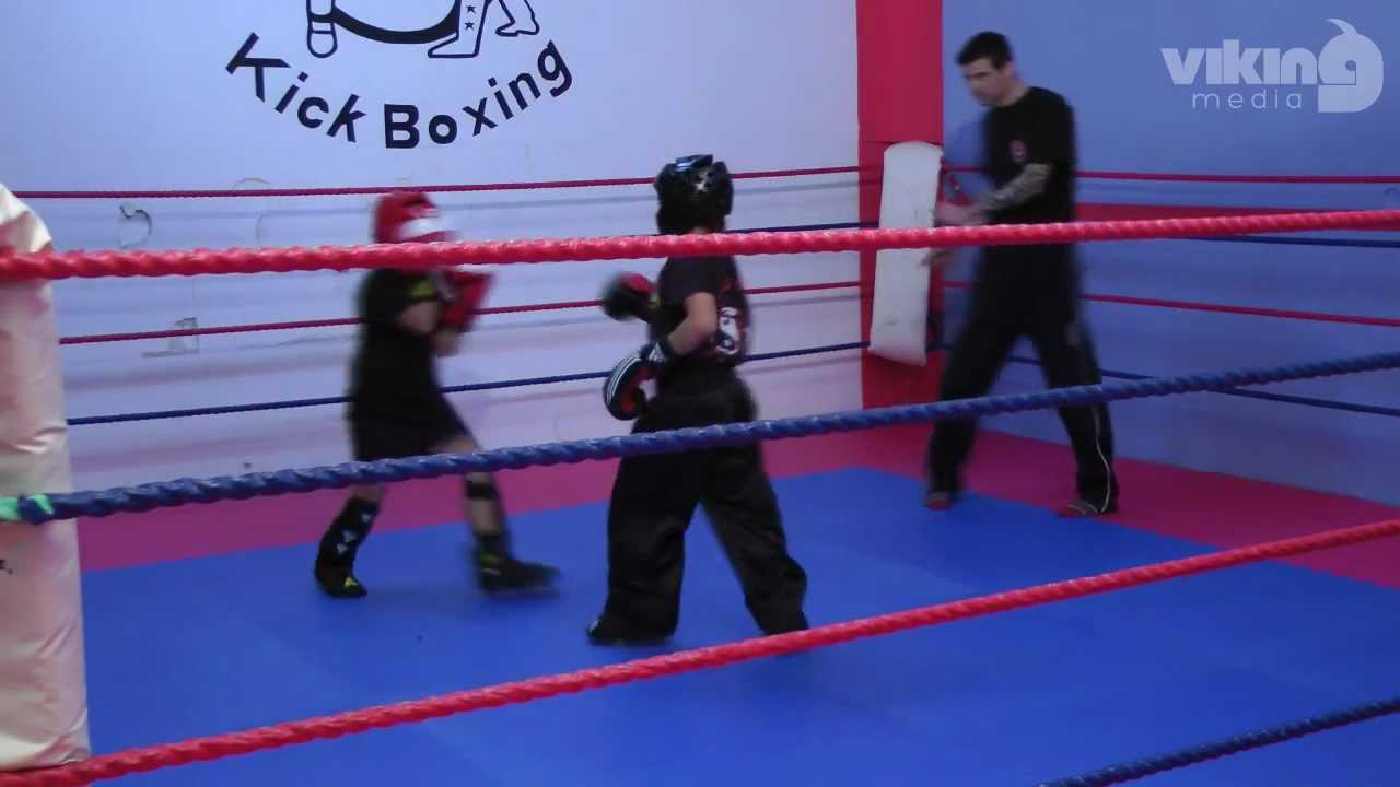 Luc Cassar vs Courtney Vella, 25 February 2012 - YouTube