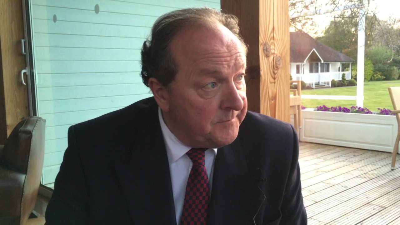 Pololine TV - Neil Hobday (Eng) - YouTube