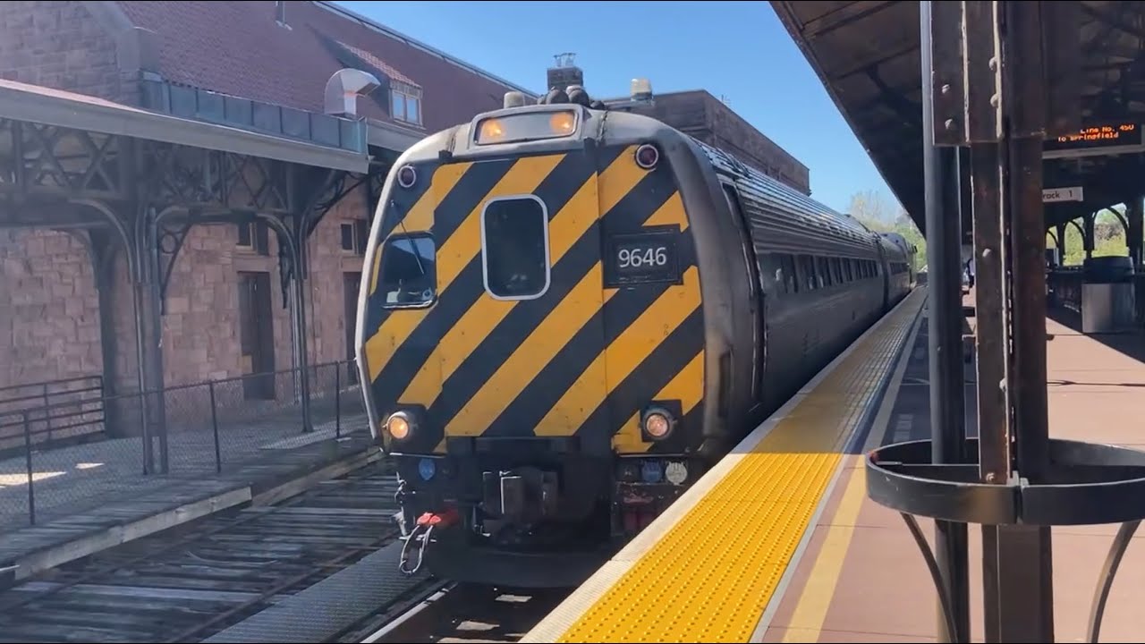 AMTK Ex-Metroliner Cab Car 9646 Horn On Synthesizer - NOTES ARE SHOWN ...