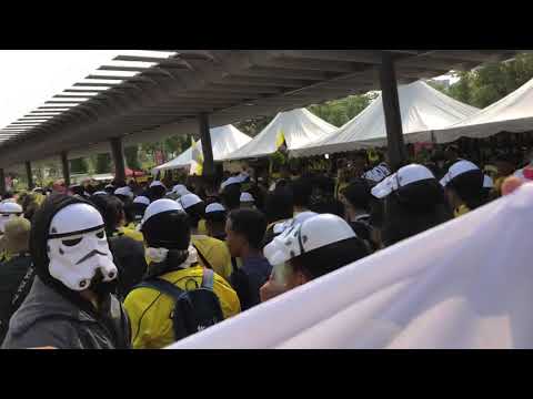 ULTRAS PERAK | SUPPORTERS PERAK | FINAL PIALA FA 2019 - YouTube
