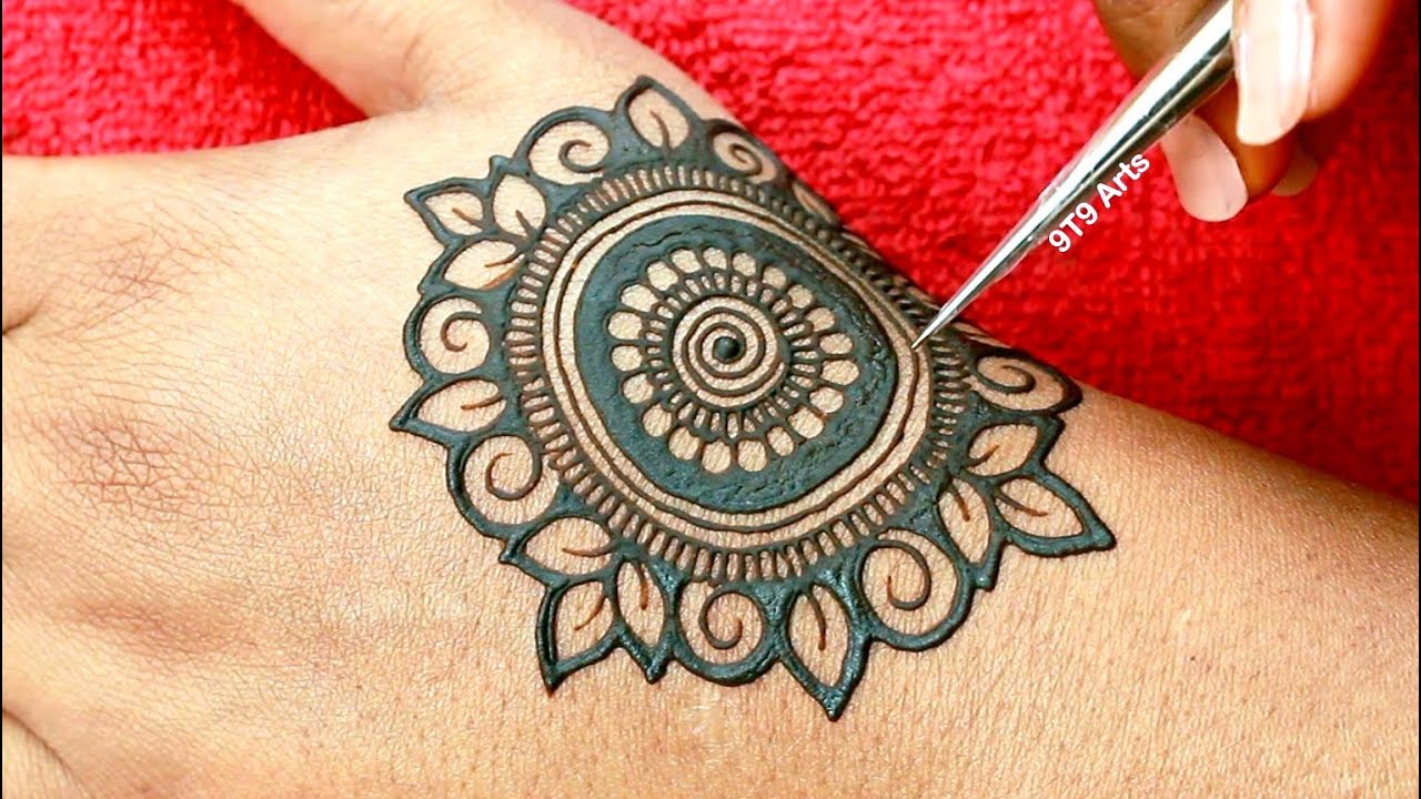 Very Beautiful Negative Space Mehndi Design||Mehndi design full hand ...