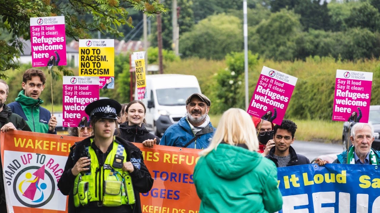 Wakefield Says NO to Migrants - YouTube