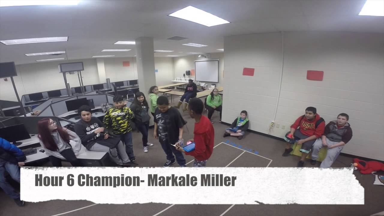 Sphero Chariot Races - YouTube