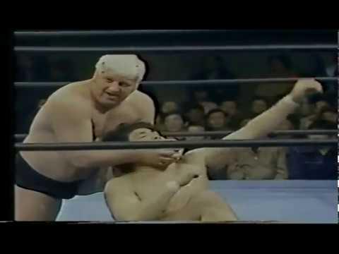 AJPW: Giant Baba & Jumbo Tsuruta vs. Killer Karl Kox & Dick Murdoch (2/25/81)