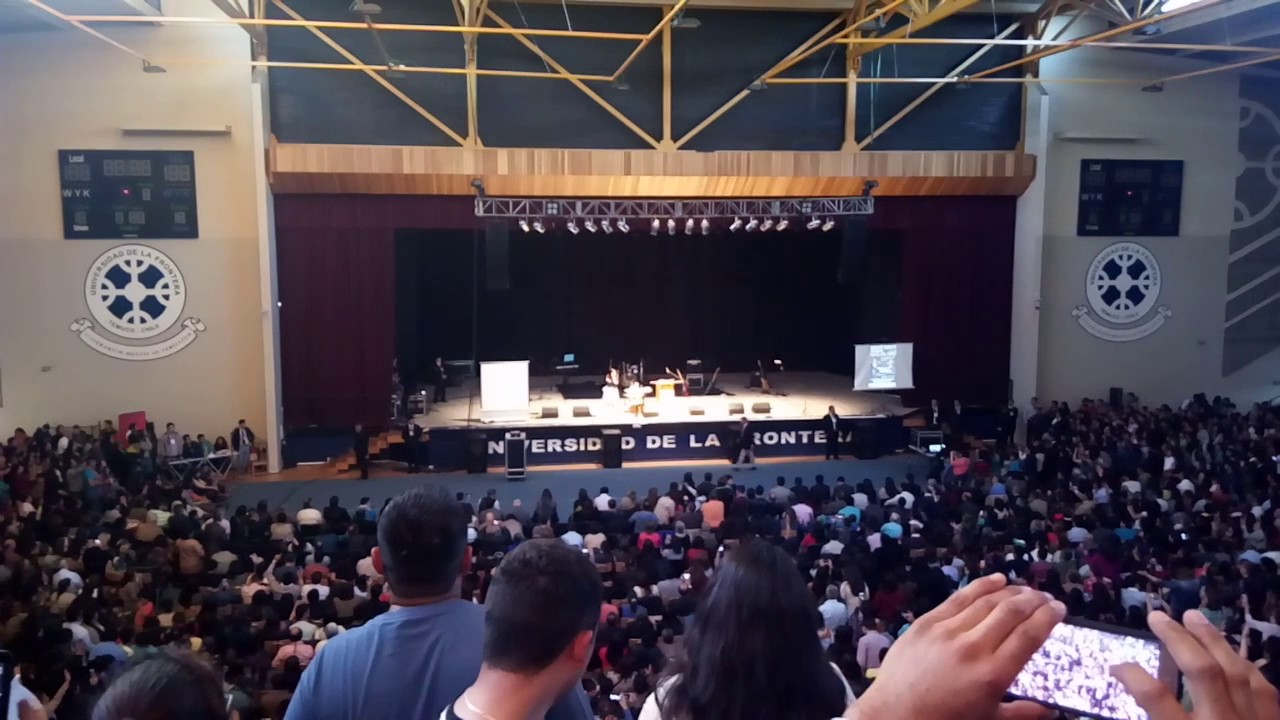 Gladys Muñoz en Temuco - Viuda sin nada - YouTube