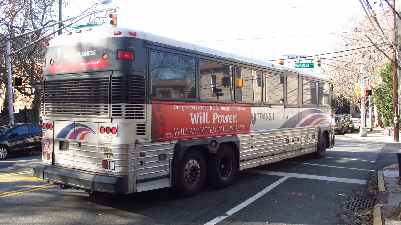 NJT MCI D4000 #7598 on the 165 to New York Local via Boulevard East ...