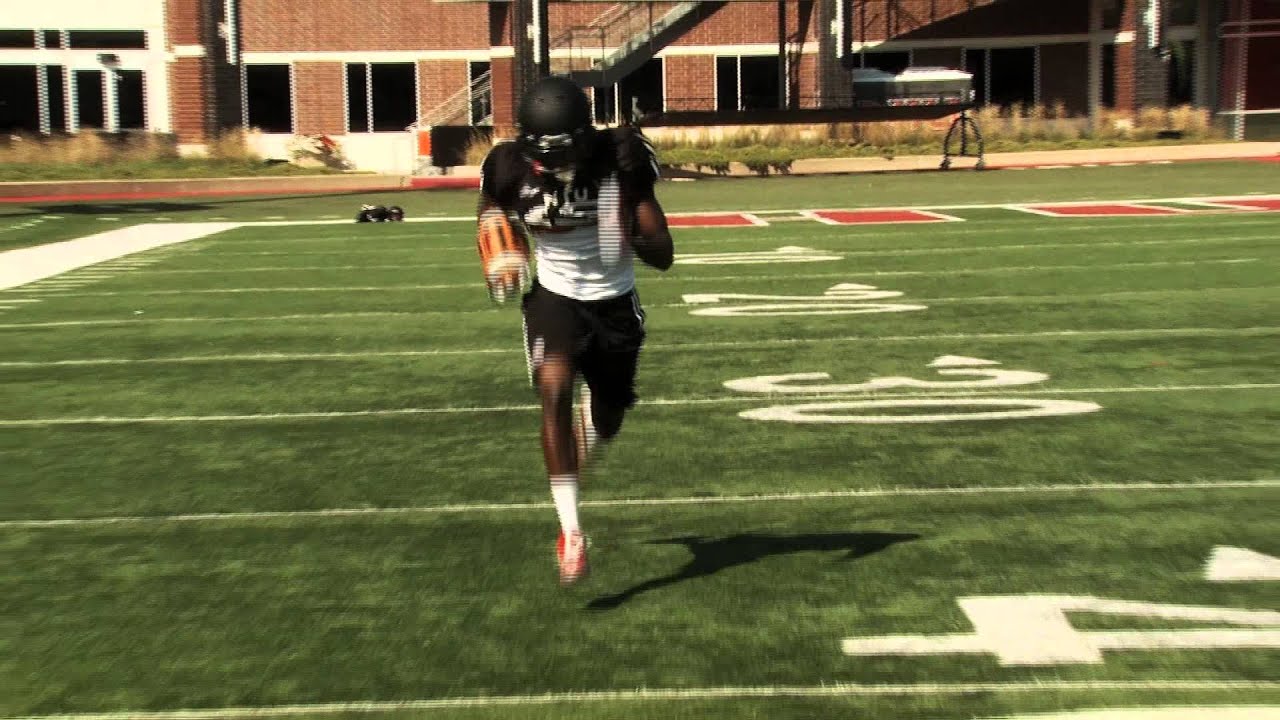 Physics of Football, Newton's Second Law - YouTube