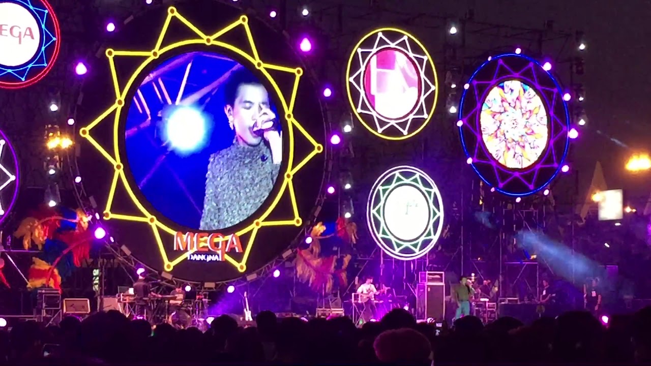 เพื่อน - Polycat | Mega Countdown 2020 - YouTube