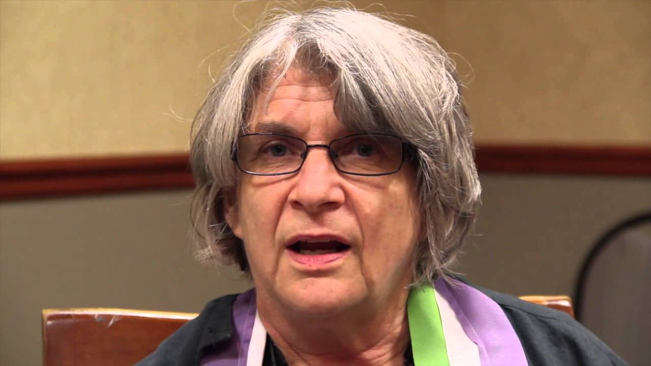 Barbara, Jewish Voice for Peace: Why I Support Divestment - YouTube