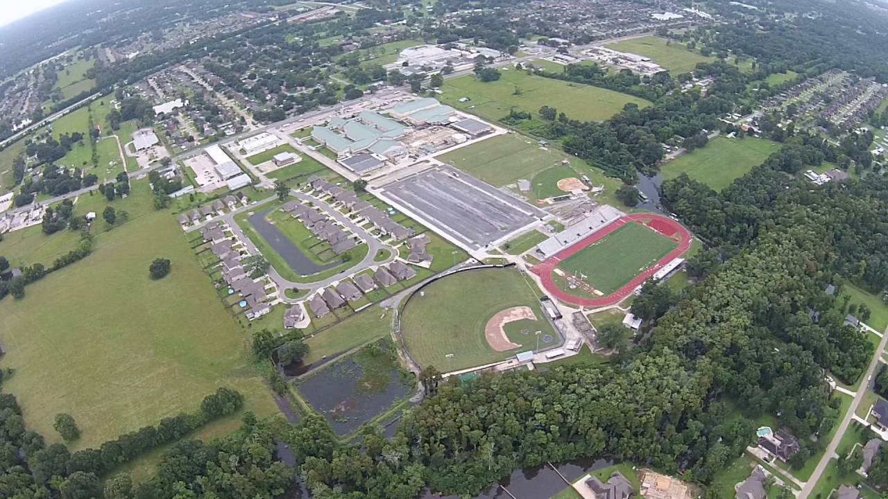 Aug 16 2016 Flood Ascension Parish behind Dutchtown high school on Hwy ...