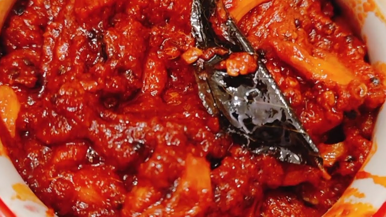 Garlic Pickle in Tamil I Poondu Oorugai in Tamil I Pickle Recipe in ...